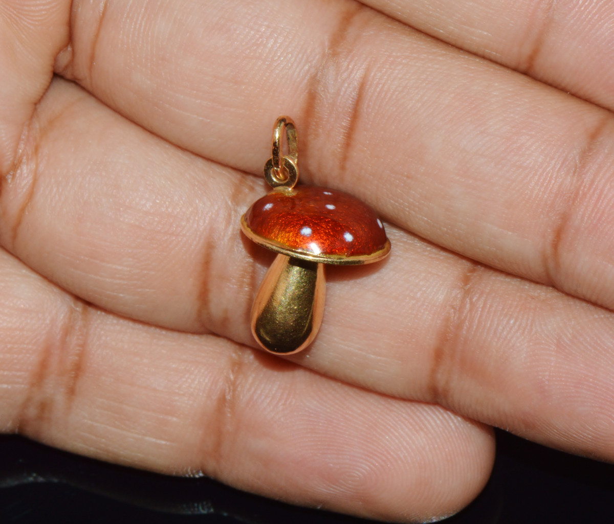 Italian 18K Gold Enamel Toadstool Red Mushroom Fungi Charm Pendant ...