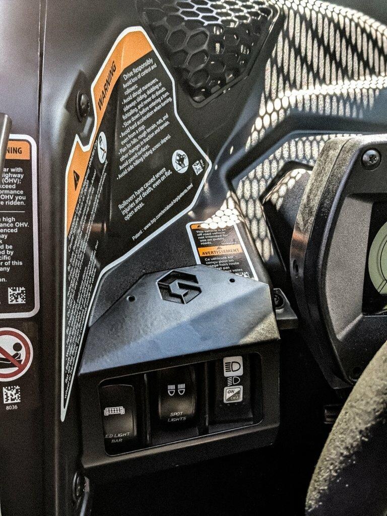 Buy Geiser Performance Can-Am Maverick X3 Switch Pro Dash Mount Bracket ...