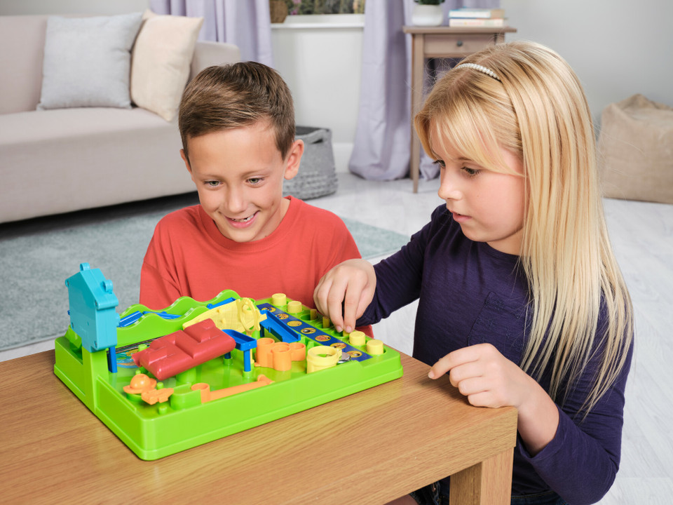 Screwball Scramble Level Up