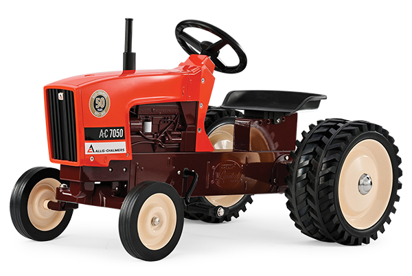 New 2023 Versatile and Allis-Chalmers Tractor Replicas! - TOMY