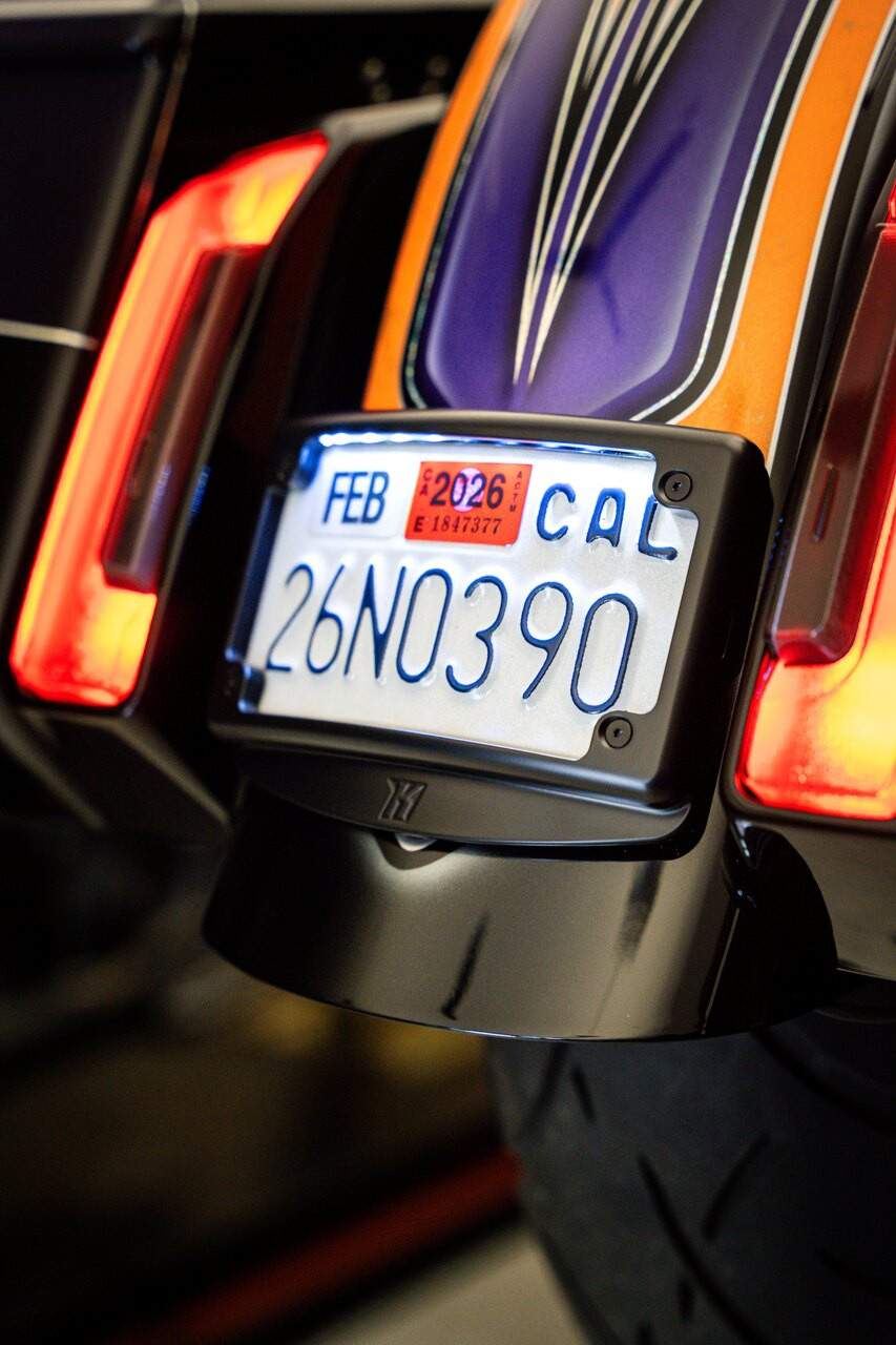 Kodlin Curved License Plate Kit – Black – for 2023.5-Up Harley-Davidson ...