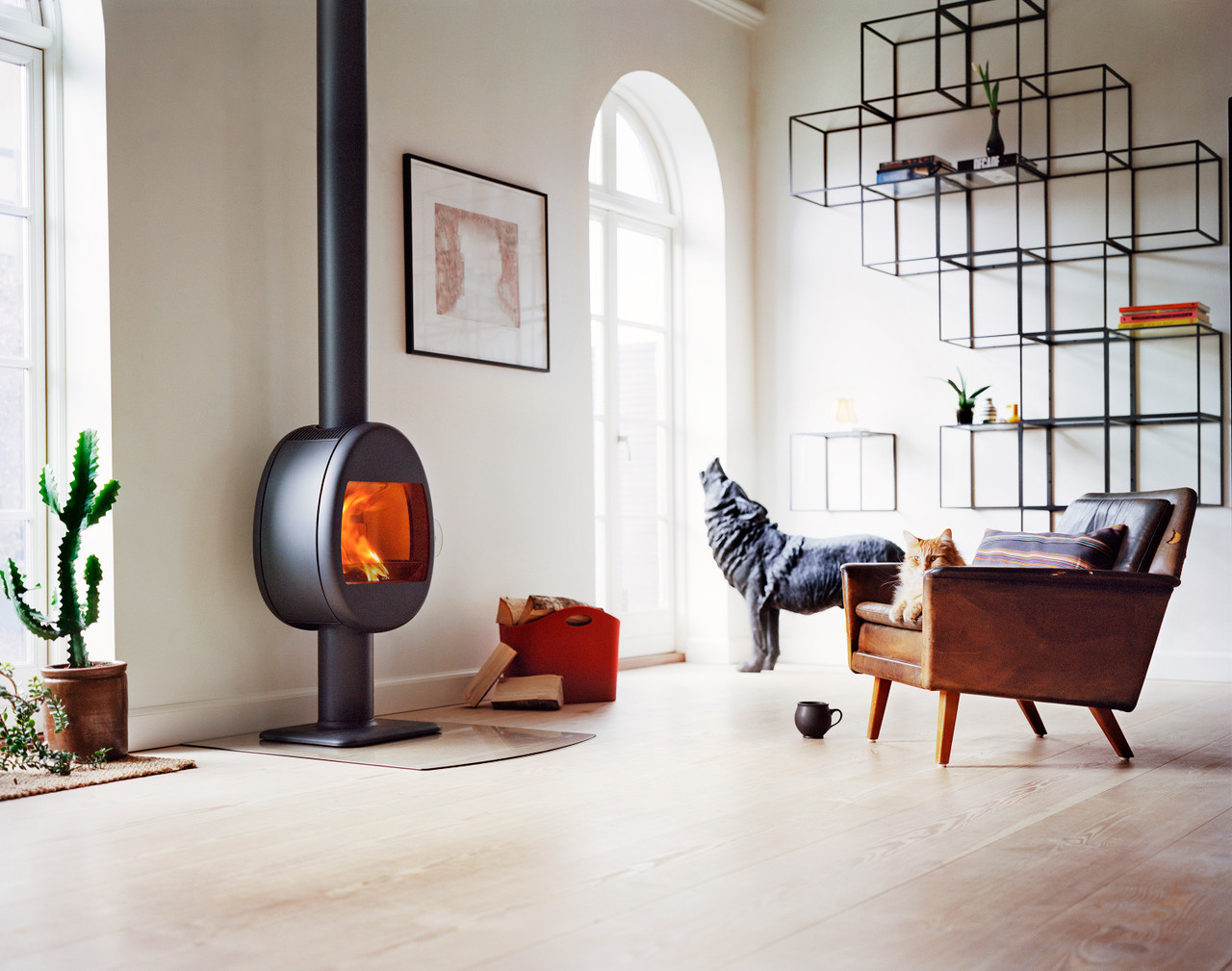 Scan Stoves Scan 66-2 5kW Wood Burning Stove on stand