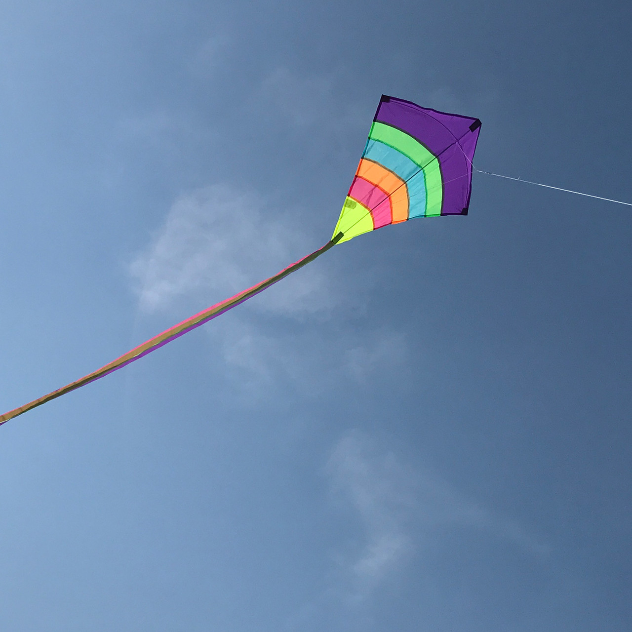 Neon Arch Diamond Kite (3-Pack)