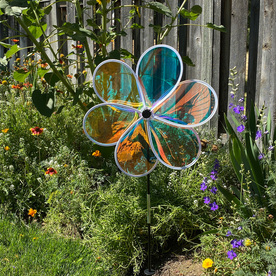 19" Iridescent Flower Spinner