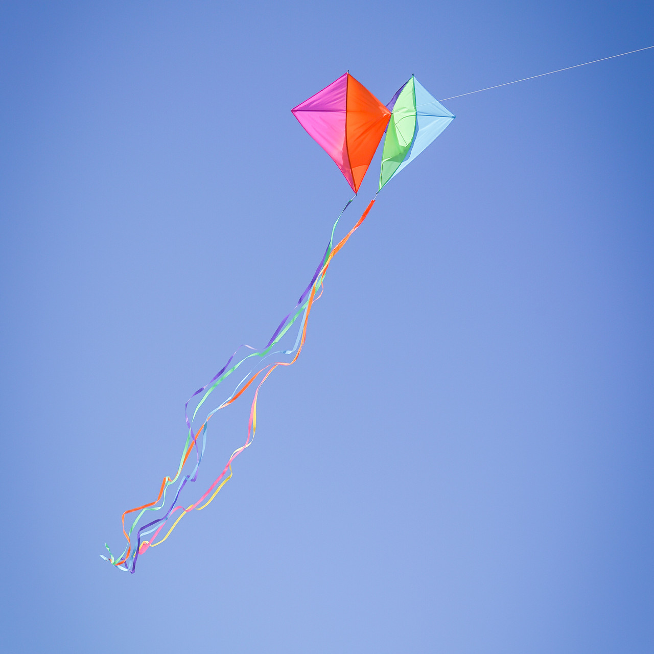 Pacific Dancing Diamonds Kite - Kite Garden