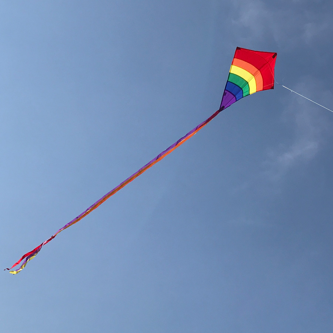 Rainbow Arch 27-inch Diamond Kite - Kite Garden