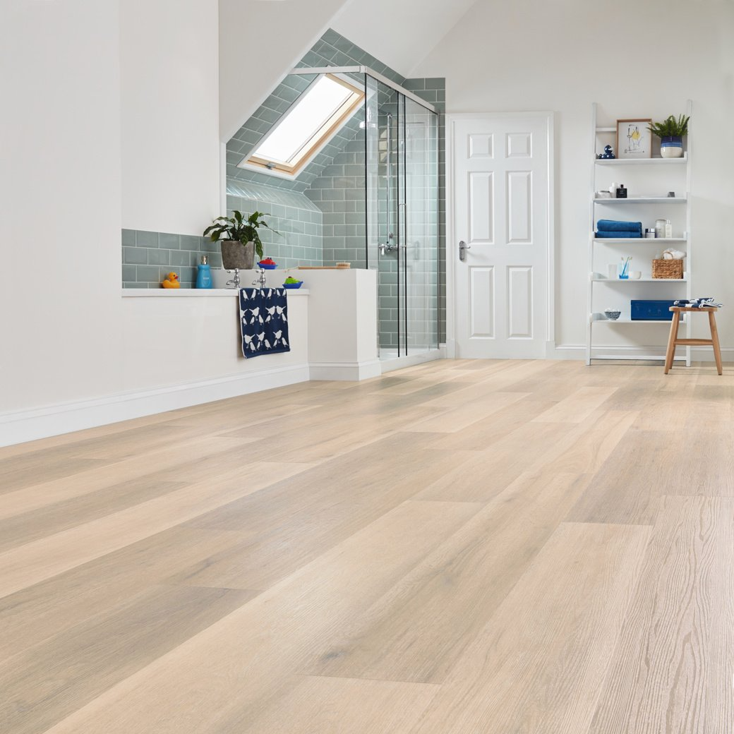 Karndean Van Gogh Rigid Core Texas White Ash RKP8105 Luxury Vinyl Tile ...