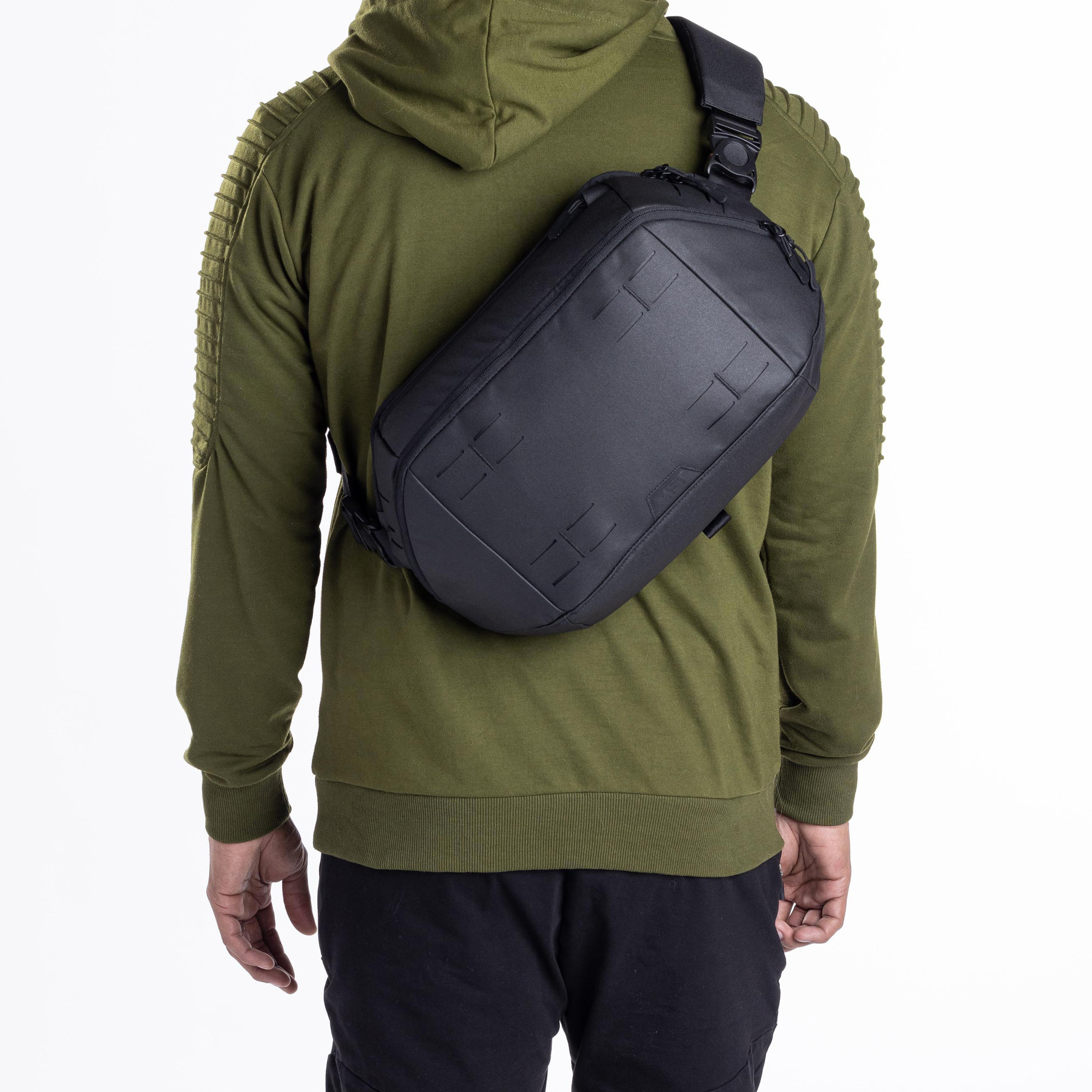 ACHRO™ EDC Sling Bag