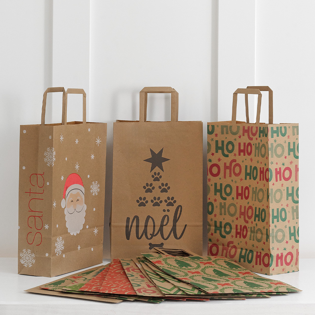 Festive Kraft Paper Gift Bags - Set of 14 - Charleston Wrap