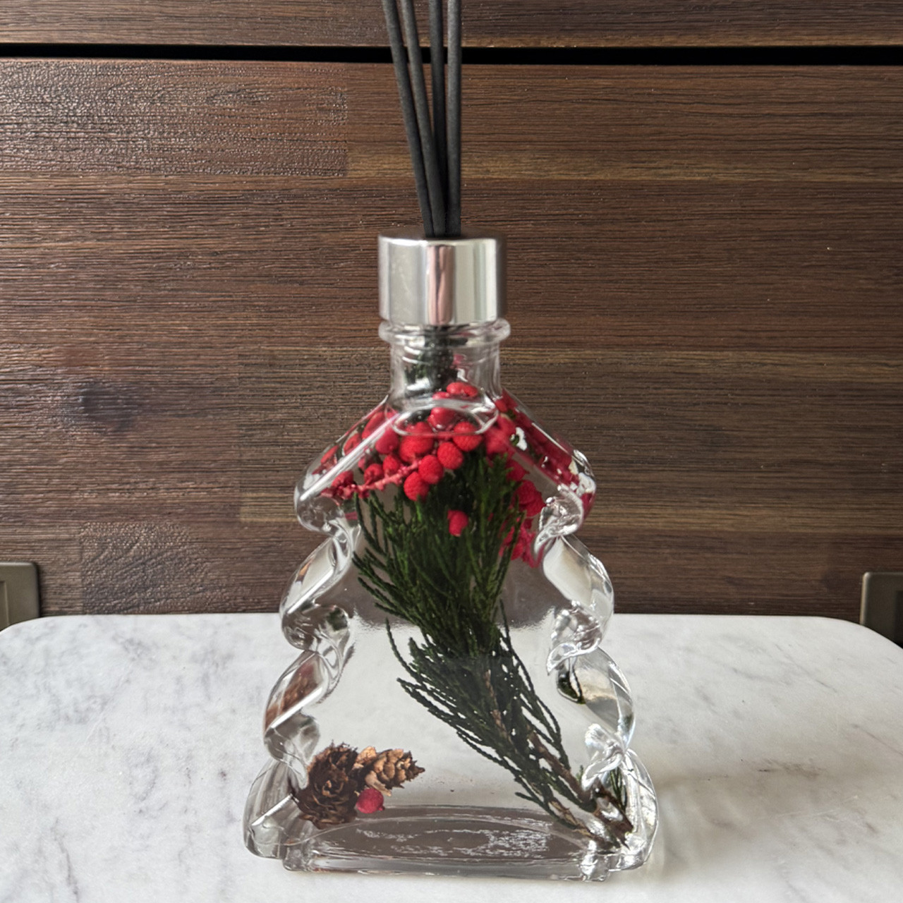 Fir & Berry Christmas Tree Reed Diffuser - Charleston Wrap