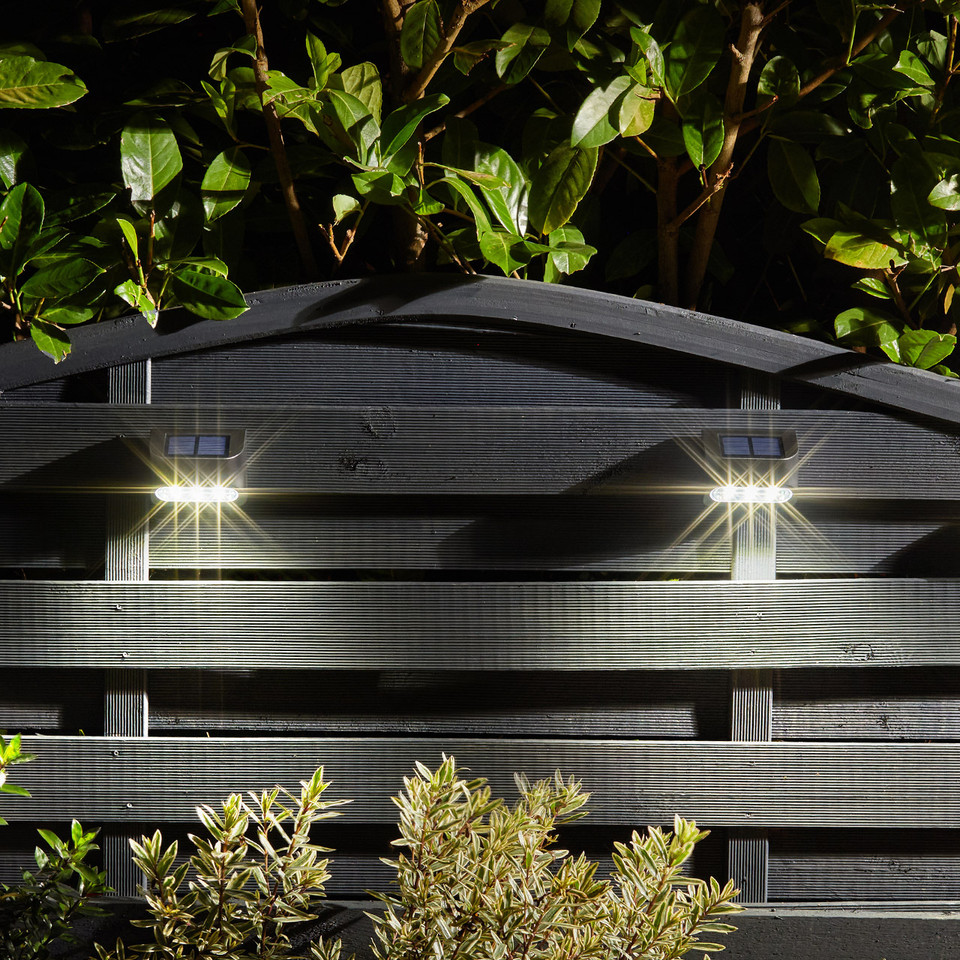 Smart Solar Fence and Post Lights | SimplyLED