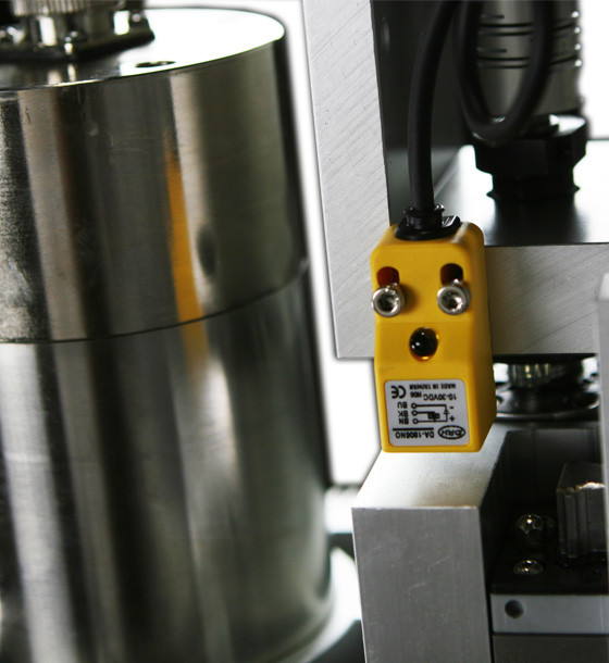 Axiom Pro+ Series - AR4 24 x 24 CNC Machine