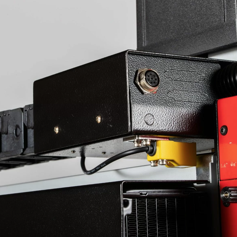 Axiom AR8 Pro V6 CNC Machine