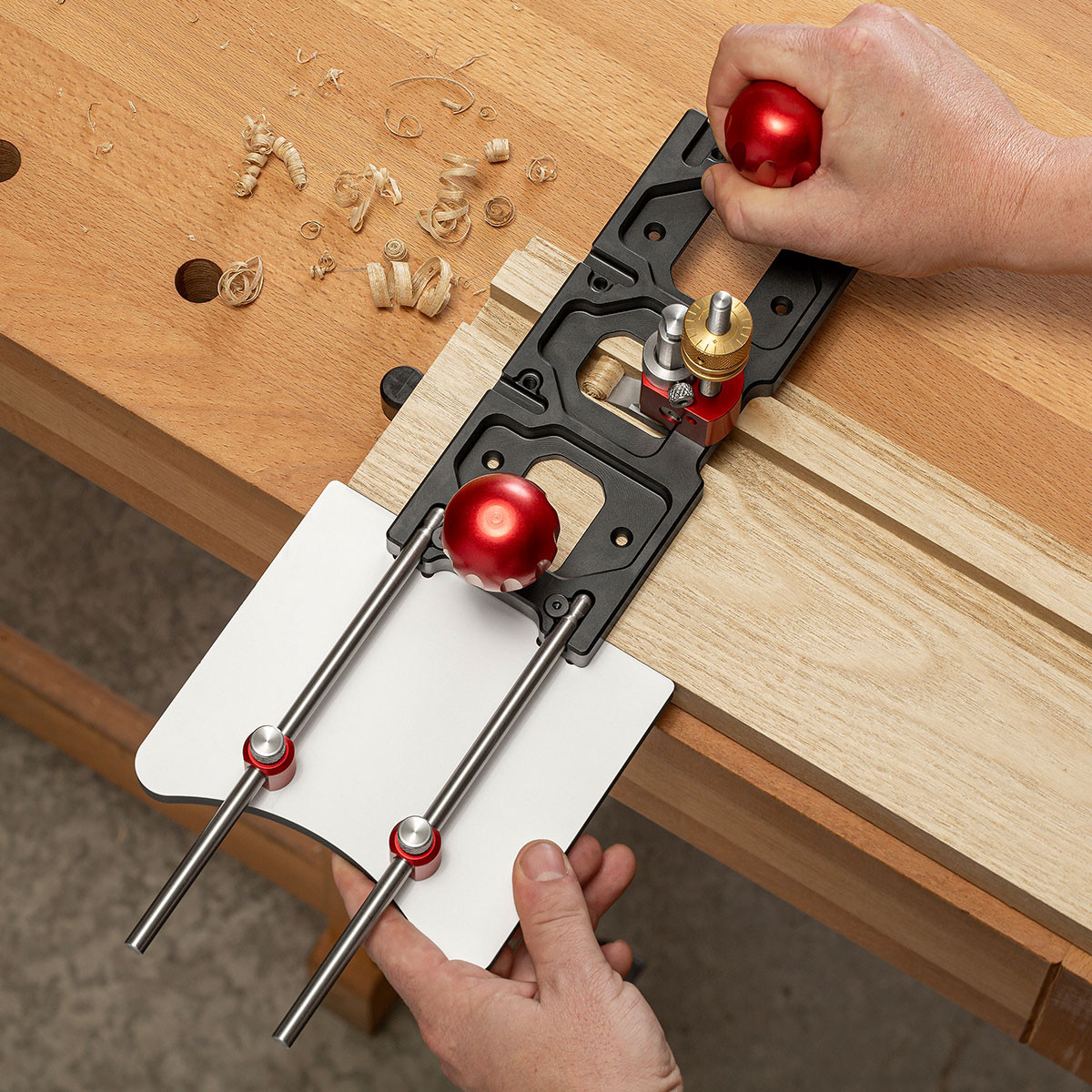 Upgrade your woodworking with Woodpeckers Router Plane
