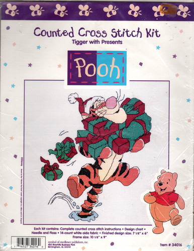 Symbol of Excellence TIGGER WITH PRESENTS Pooh Kit