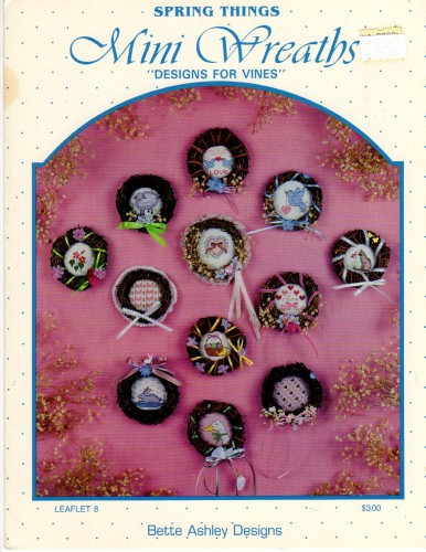 Bette Ashley Designs SPRING THINGS MINI WREATHS