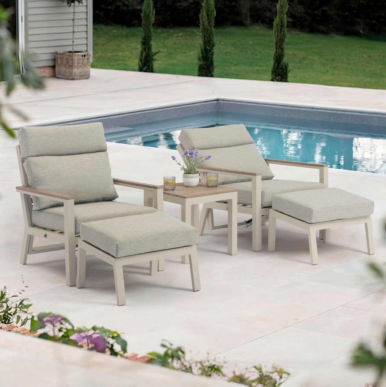 Bramblecrest Zurich 2 Reclining Chairs & Footstools Set | Outdoor ...