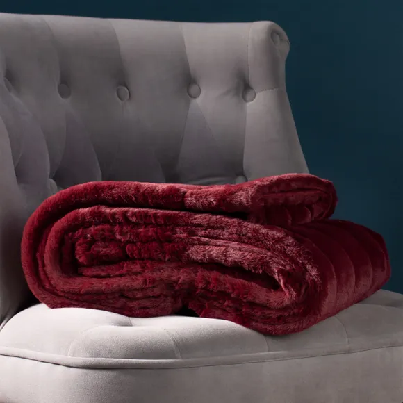 Empress Ruby Throw 130 x 180 cm