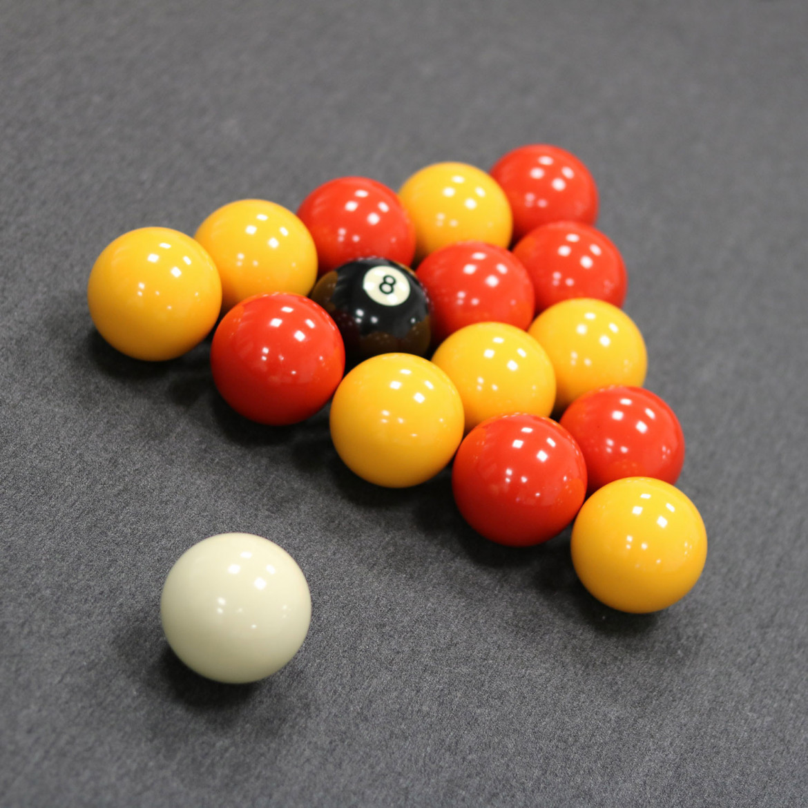 Cornilleau Play-Style Red/Yellow Pool Balls - UK Style