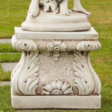 Border Stoneware Large Leaf Square Shaped Base