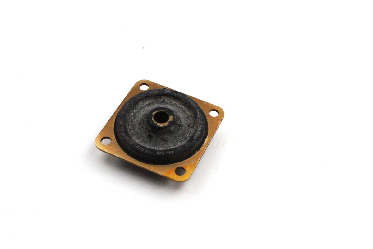 AN8008-D9 - Insulator - Vibration