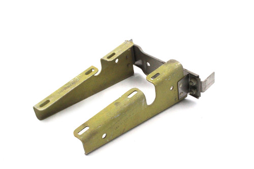 106-61352 - Bracket Assy - Wing Inboard Gun