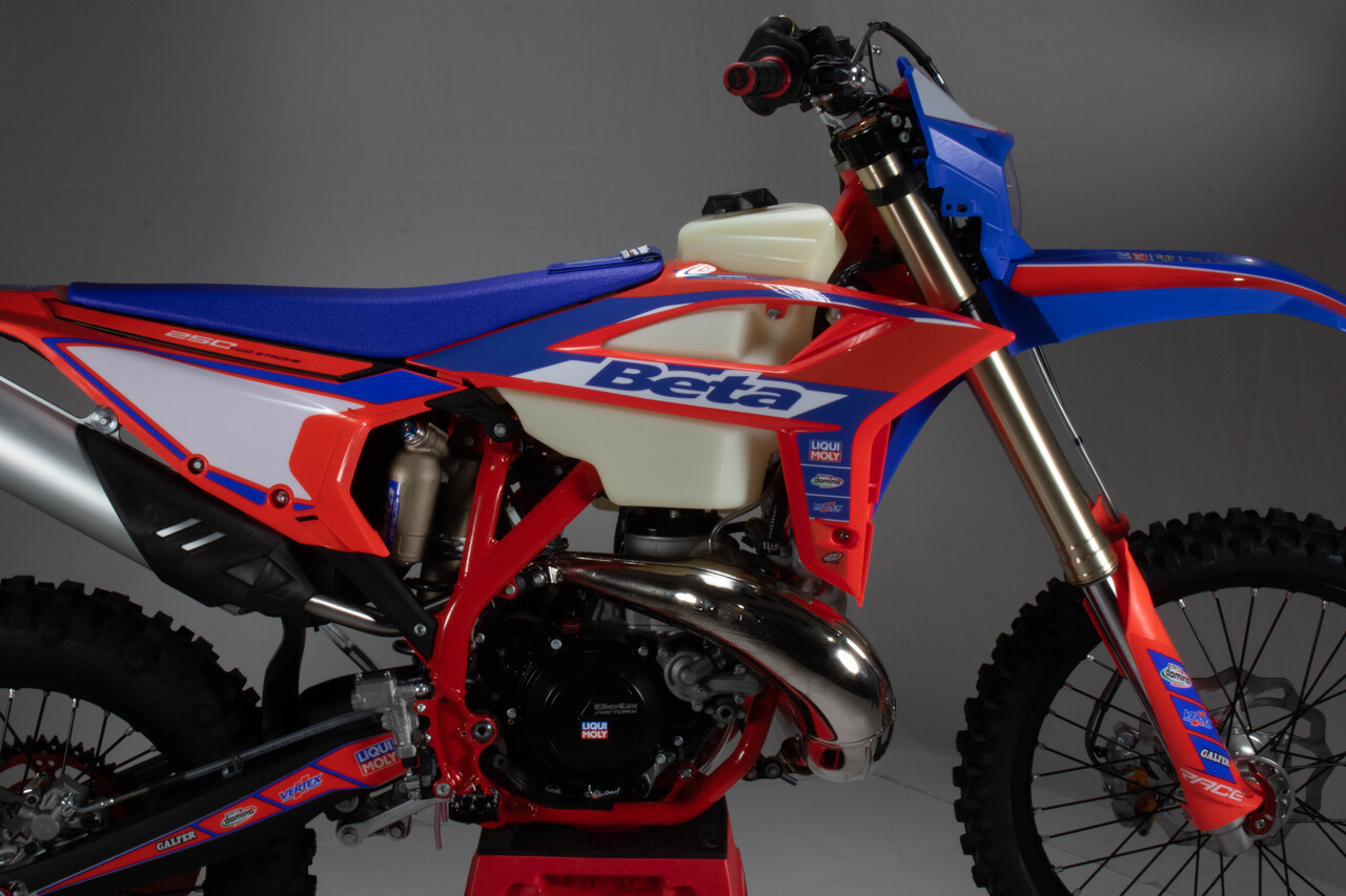 2025+ Race & RC IMS Tank Shroud Kit