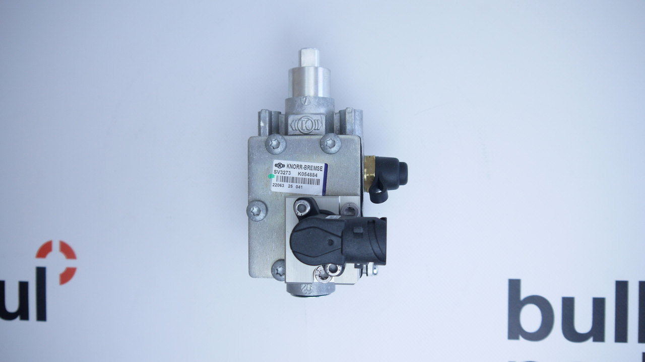 Raise/Lower Valve