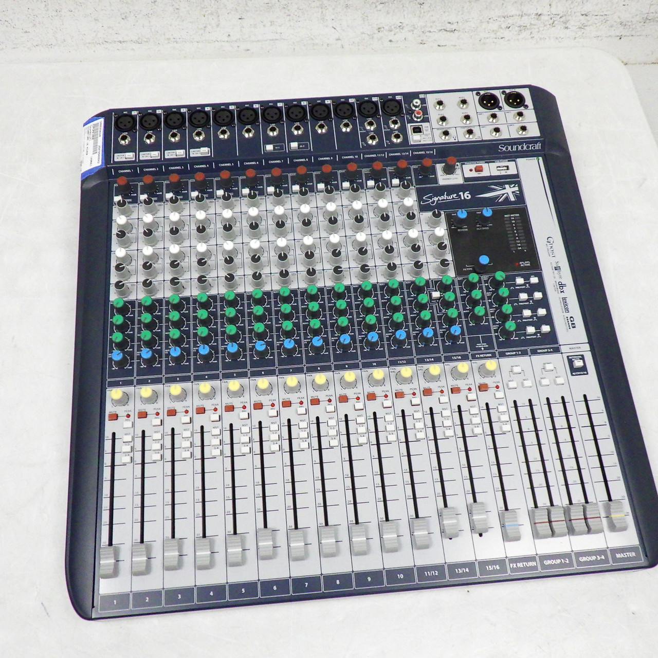 Used Soundcraft SIGNATURE 16 MIXER Mixing Console