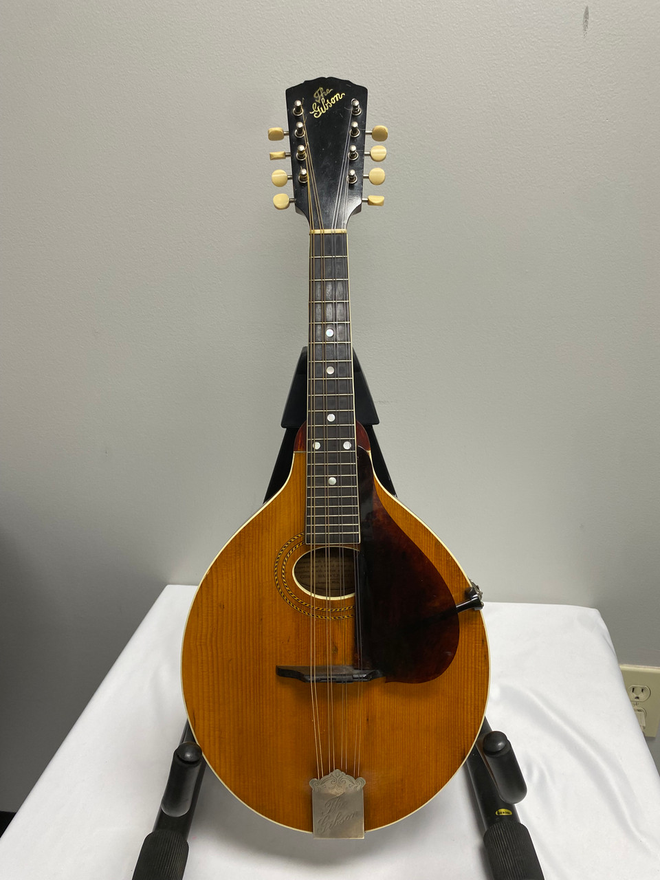 Used Gibson A-STYLE MANDOLIN 1916-17 Vintage Mandolin
