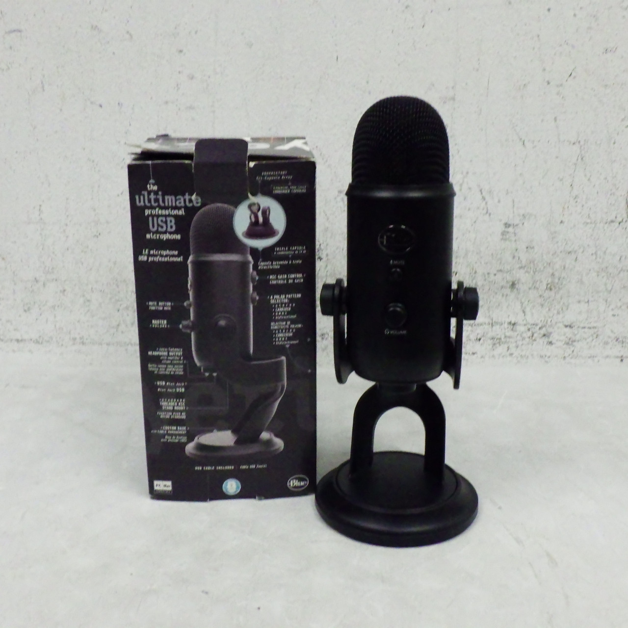 Used Blue YETI BLACKOUT USB Microphone