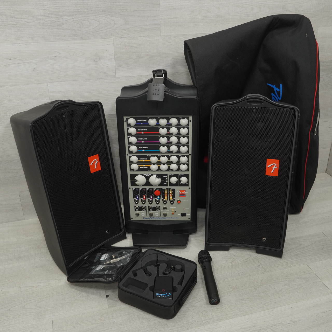 Used Fender Passport PD250 Powered Mixer