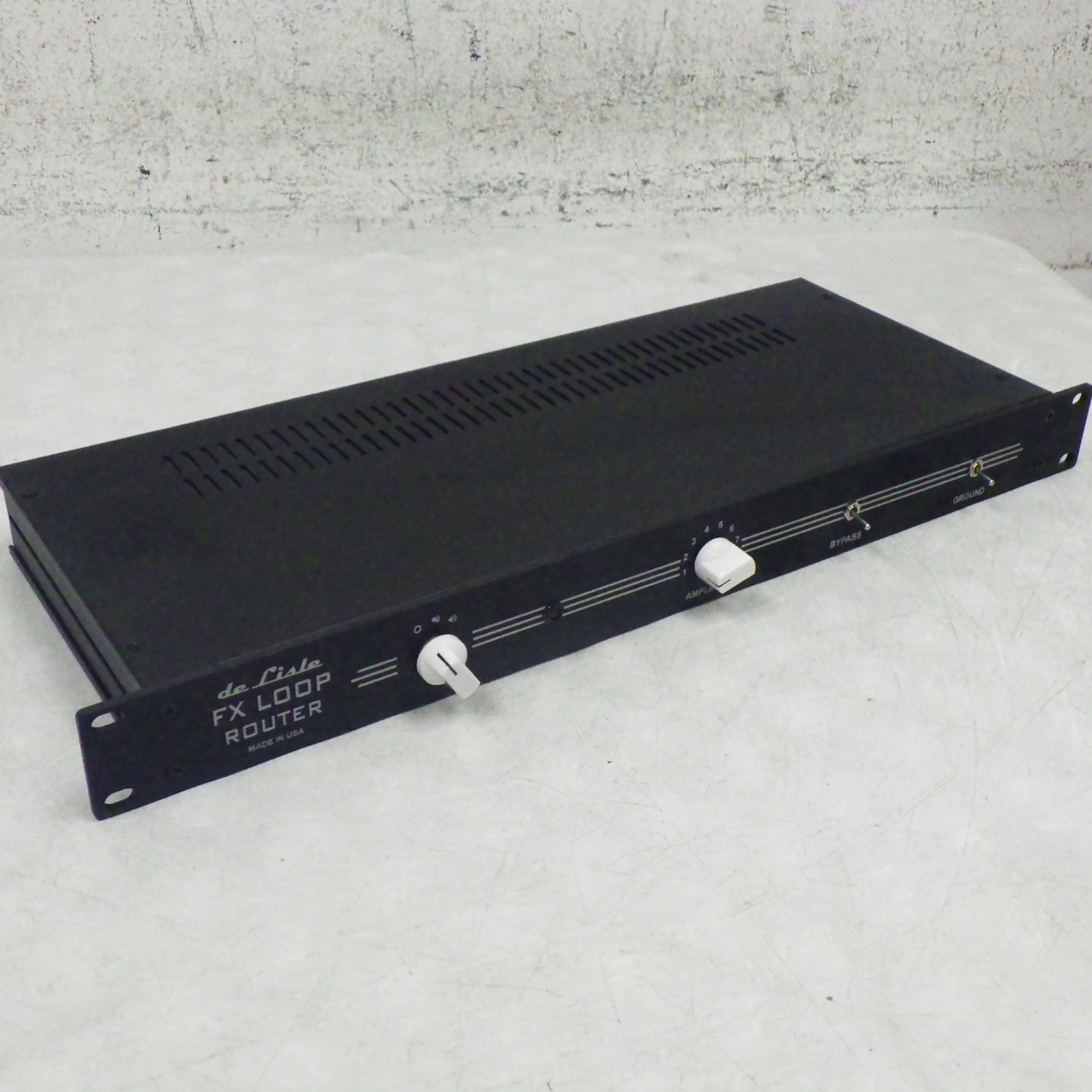 Used DE LISLE FX LOOP ROUTER Guitar Effects Pedal
