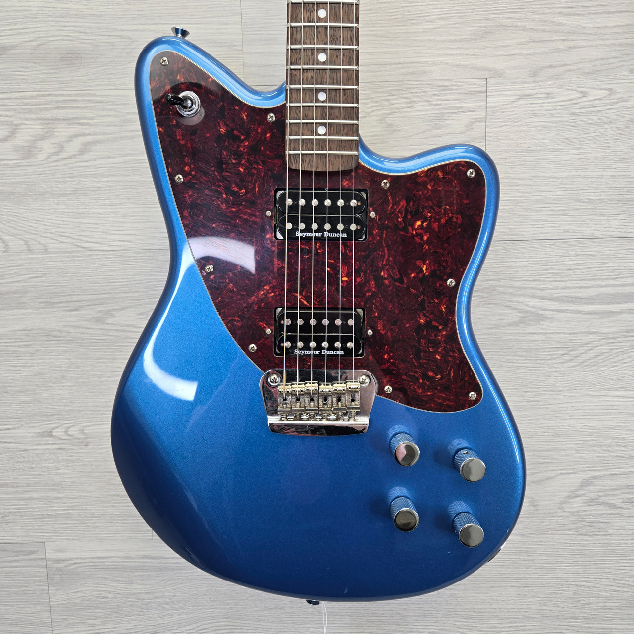 Used Squier PARANORMAL TORONADO Offset Double Cutaway Electric Guitar ...