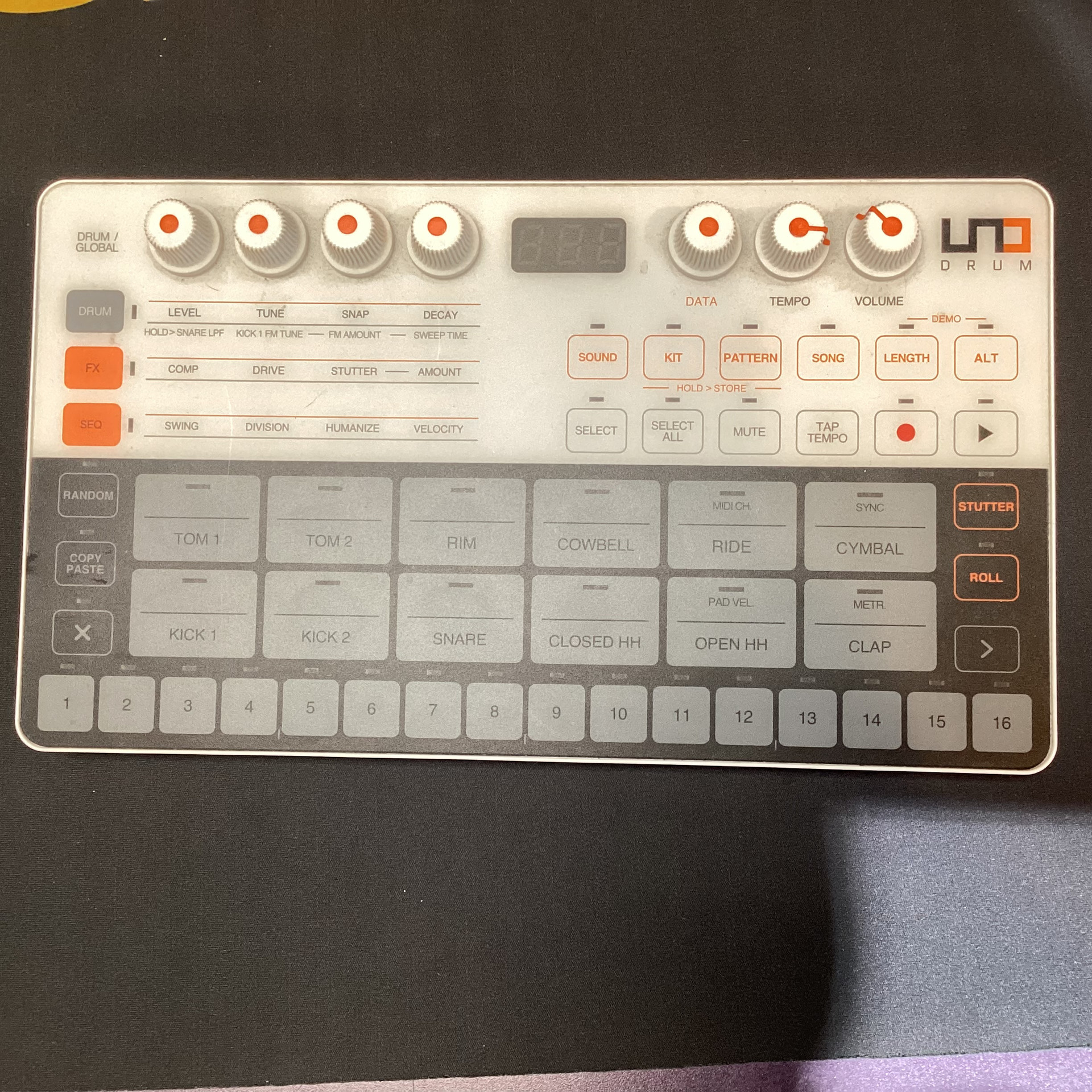 Used IK Multimedia UNO DRUM Compact Drum Machine