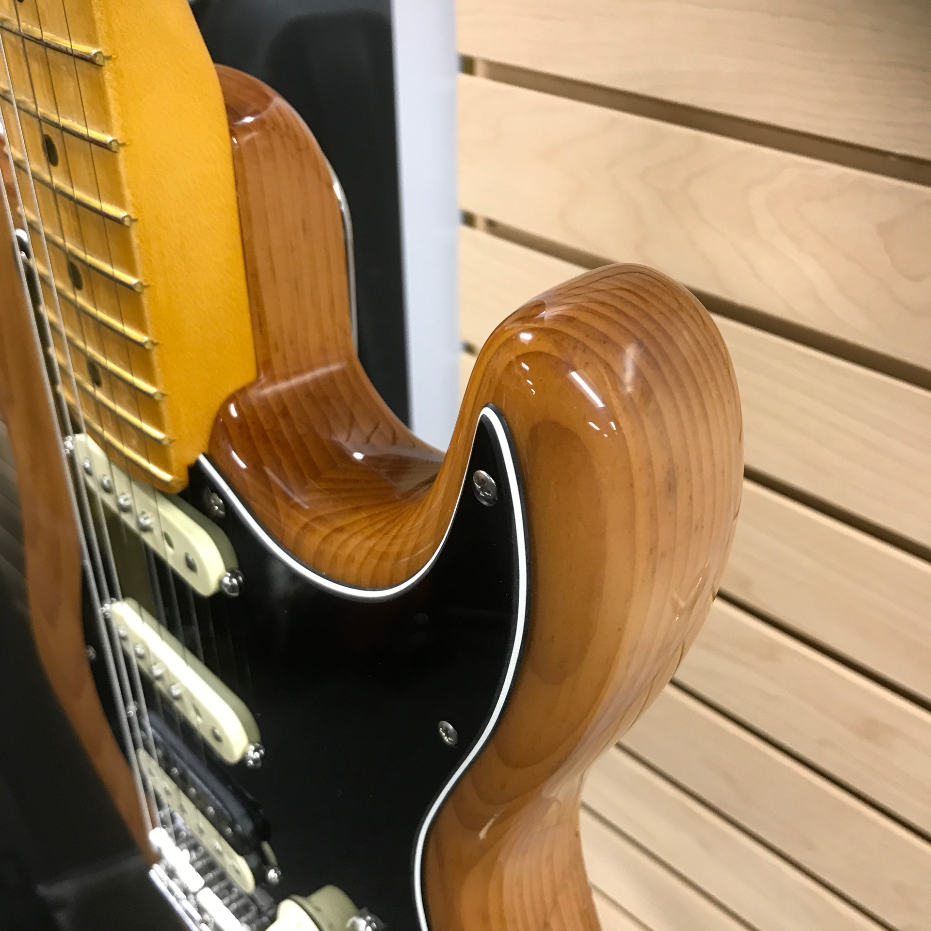 Used Fender AMERICAN PROFESSIONAL II STRATOCASTER HS S Type Electric ...