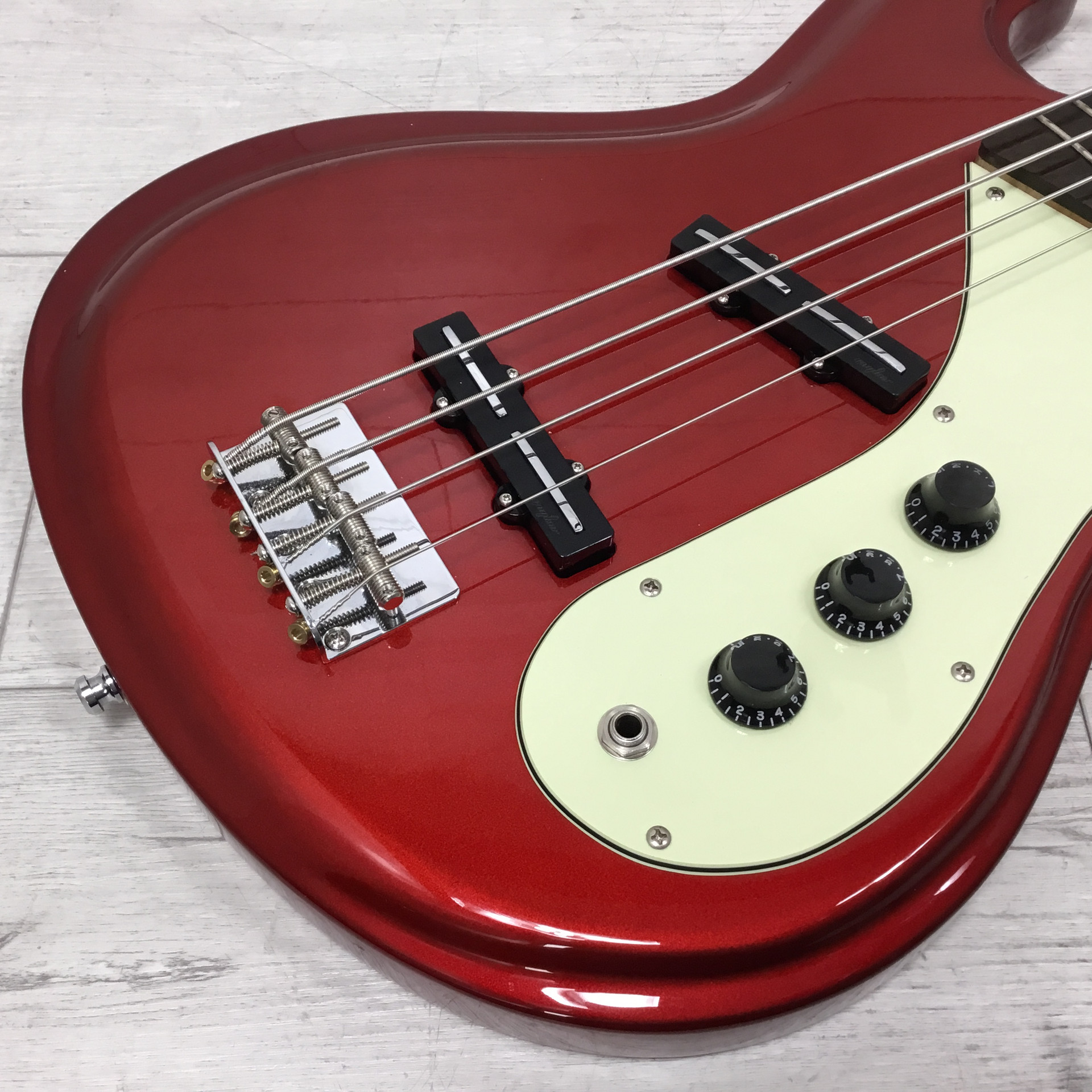 Used Aria DMB380 THE CONQUEROR BASS Bass Guitar Red 4-String