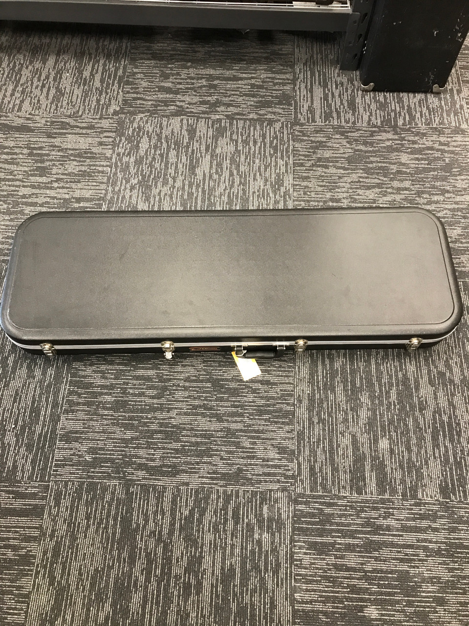 Used Road Runner BASS HARD CASE Guitar Case