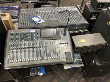 Used Behringer X32 PLUS S32 MIDAS PLUS AES50 Recording Device
