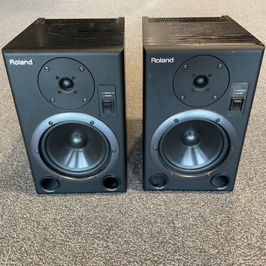 Used ROLAND DS-7 MONITORS