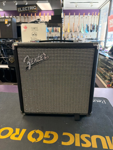Used Fender RUMBLE 15 Bass Combo Amplifier Other