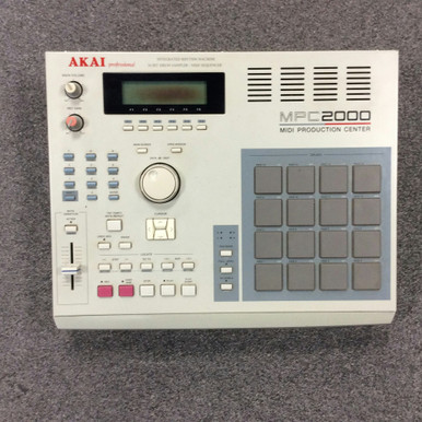 Used AKAI MPC2000 MIDI PRODUCTION CENTER Drum Machines