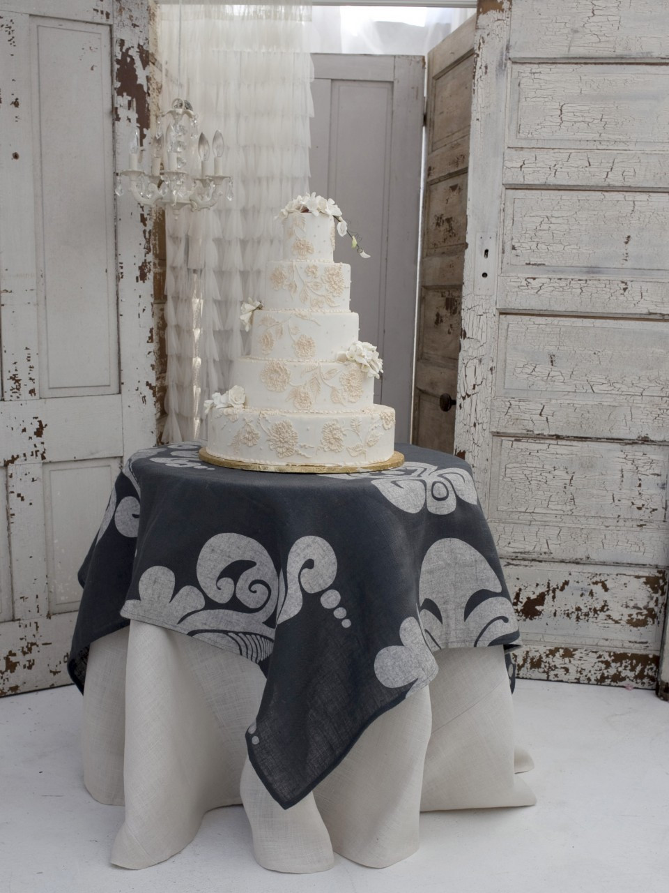 Couture Dreams Enchantique Jute Slate Grey Table Topper - Couture Dreams