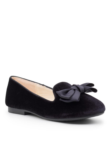 Girls black opera pumps | Black velour girls shoes | Junior bridesmaid ...