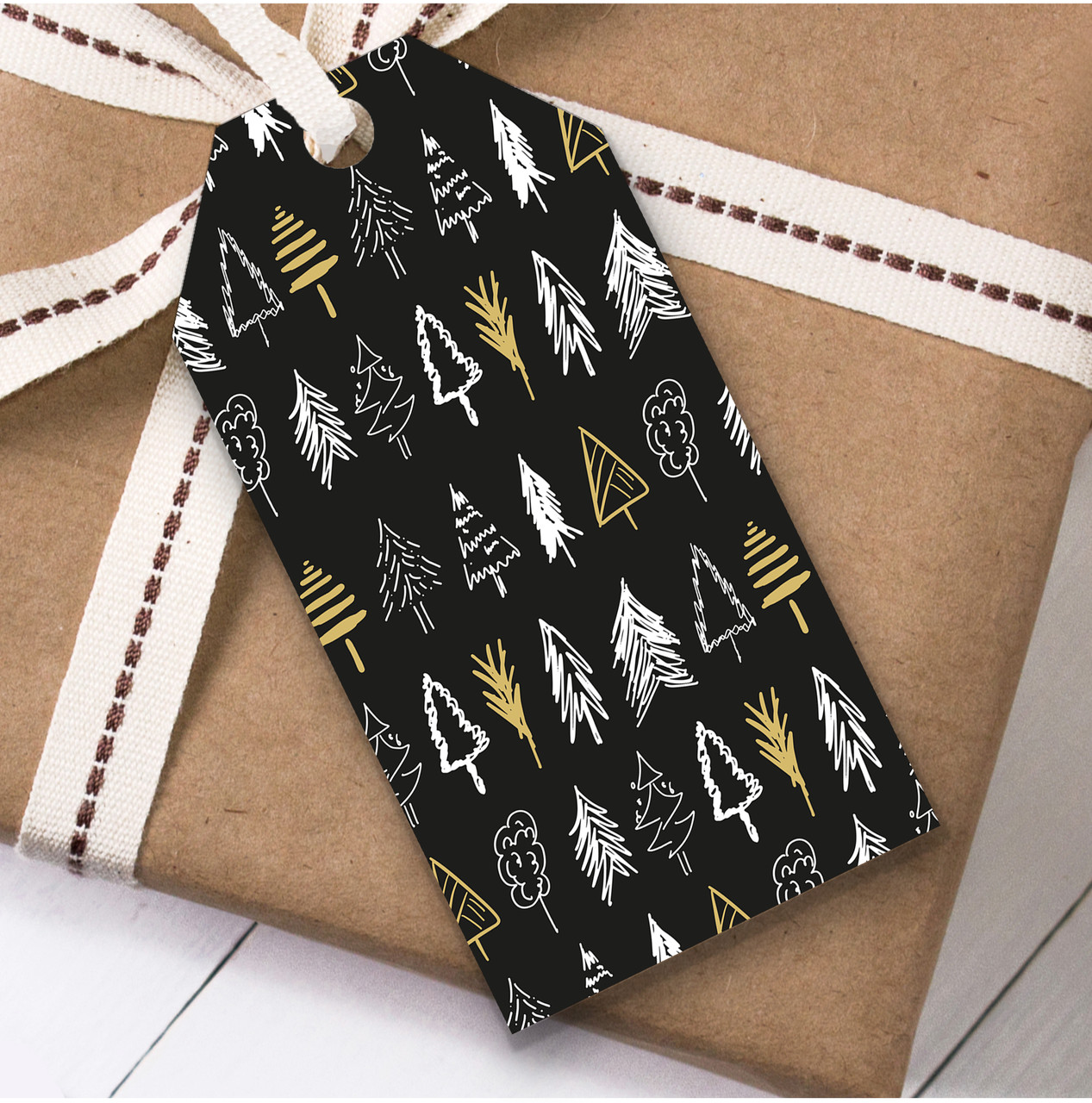Black & Gold Trees Christmas Gift Tags - Red Heart Print