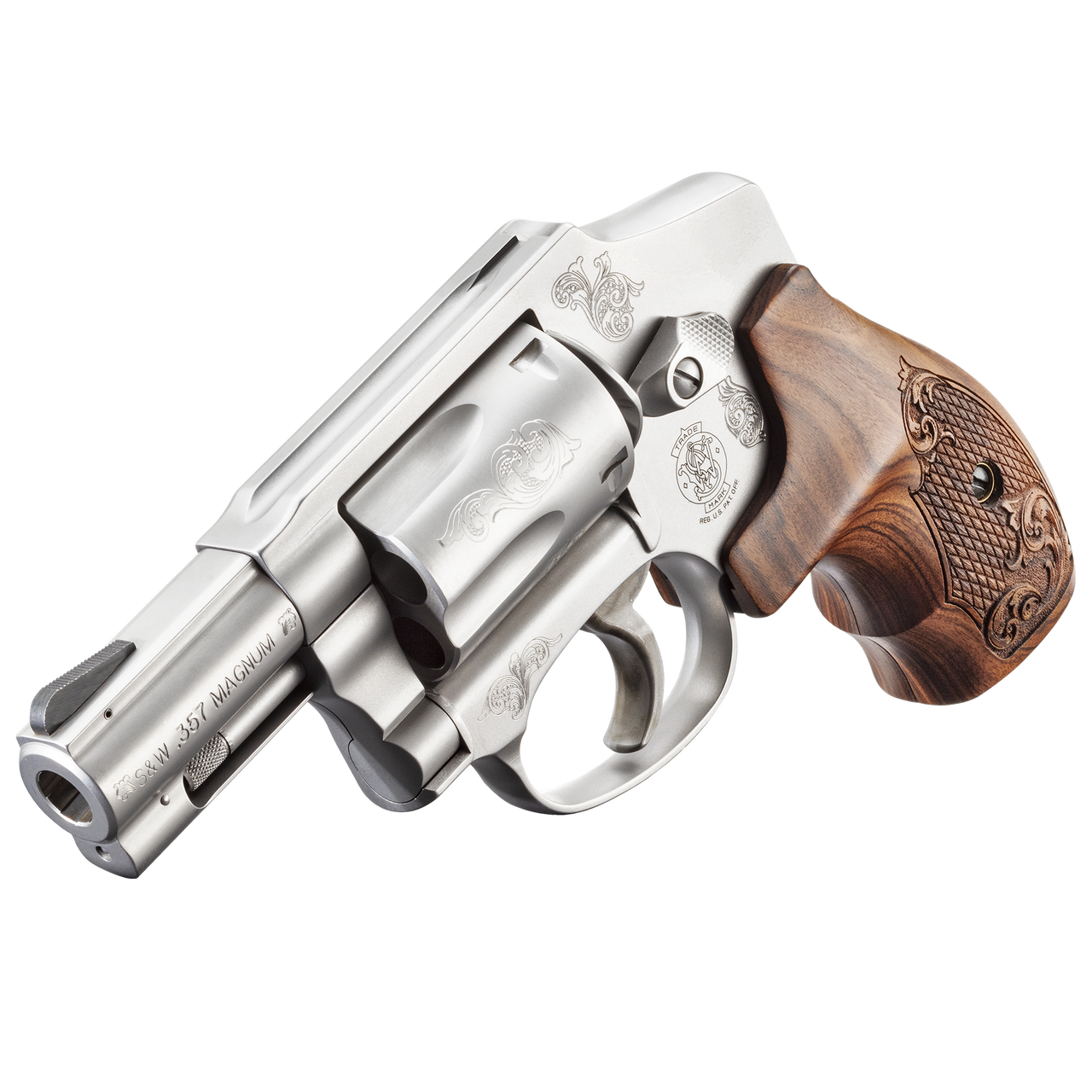 MODEL 640 REVOLVER ENGRAVED