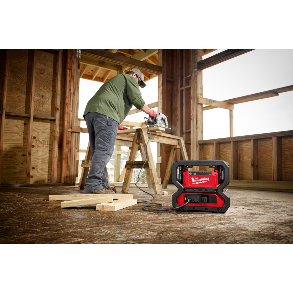 Milwaukee MIL-2845-20 M18 CARRY-ON Power Supply 3600W/1800W (Bare Tool ...