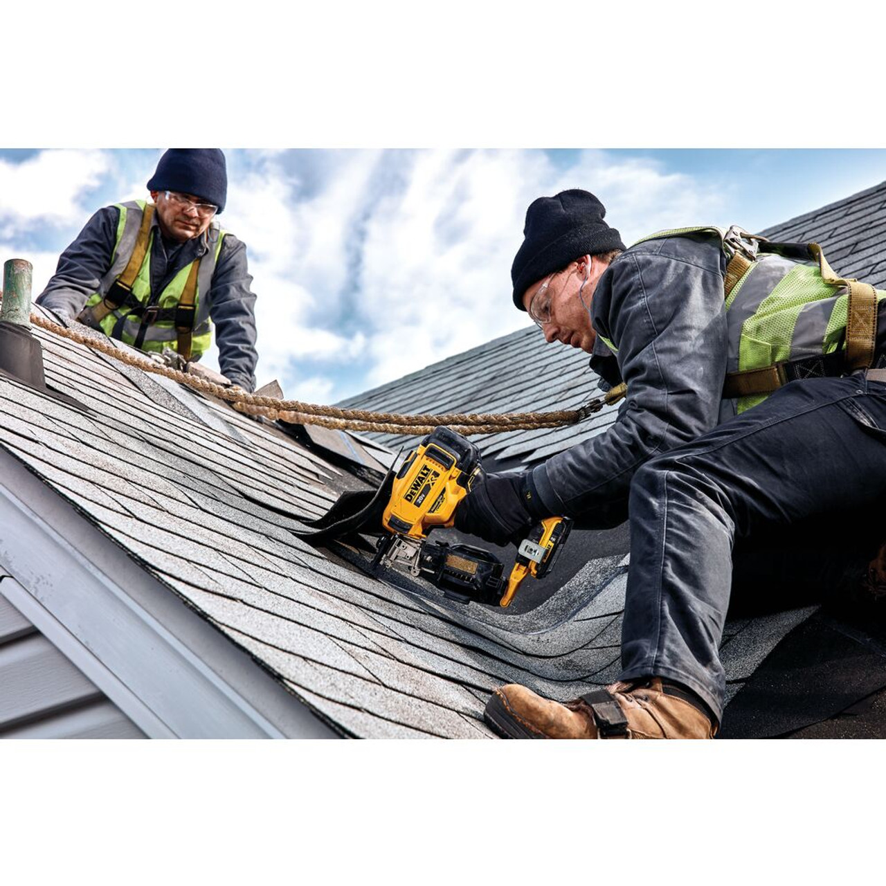 DEWALT DEW DCN45RNB 20V MAX XR Brushless 15 Degree Coil Roofing Nailer Bare Tool Atlas Machinery