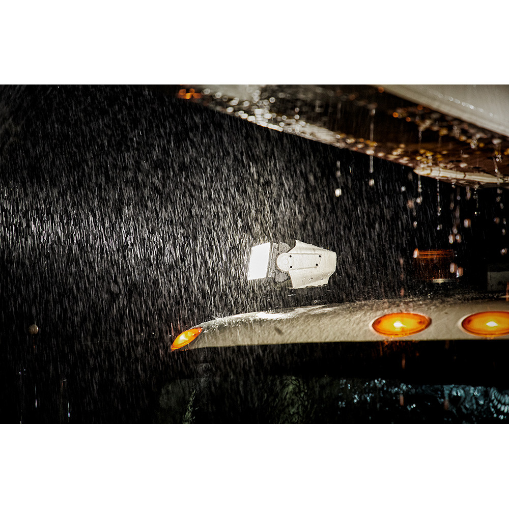 Milwaukee MIL-2123 Utility Remote Control Search Light - Atlas-Machinery