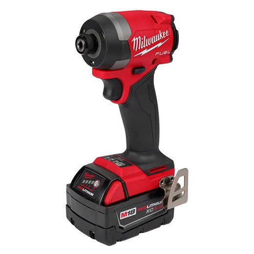 Milwaukee MIL-2953-22 M18 FUEL 1/4in Hex Impact Driver 2x XC5.0 Kit ...